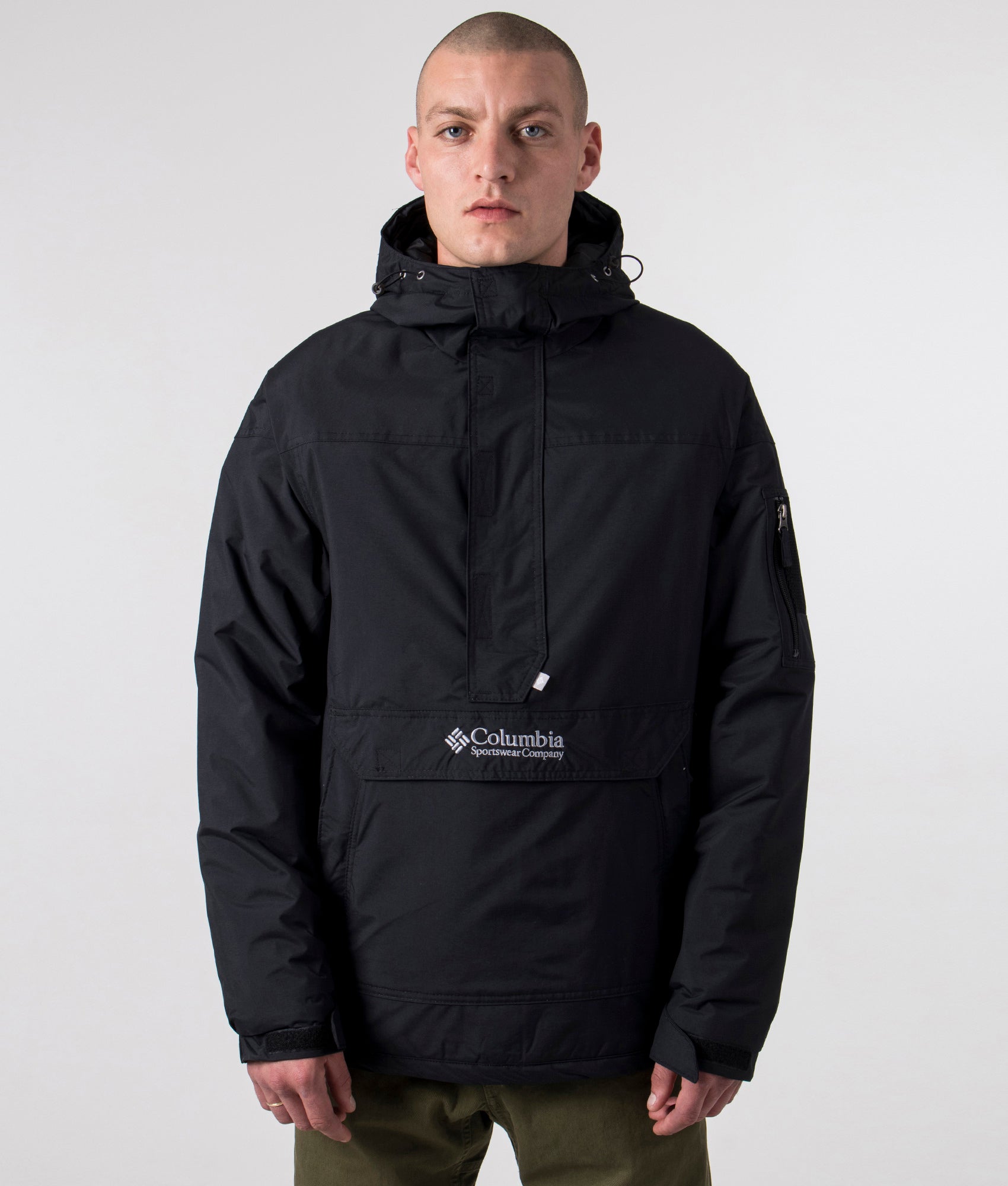 Challenger Anorak Pullover in Black | Columbia | EQVVS